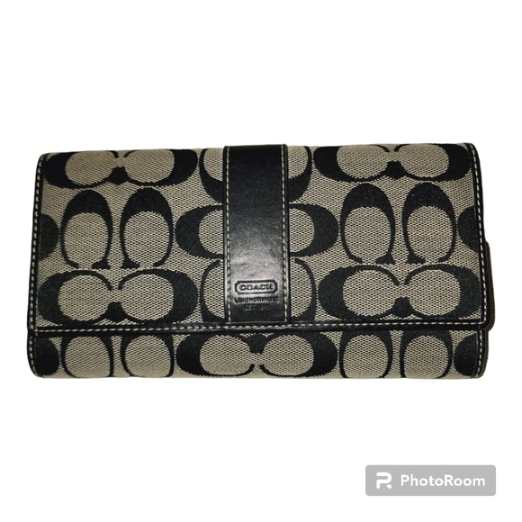 Coach | Bags | Coach Signature Hamilton Trifold Wallet Euc | Poshmark